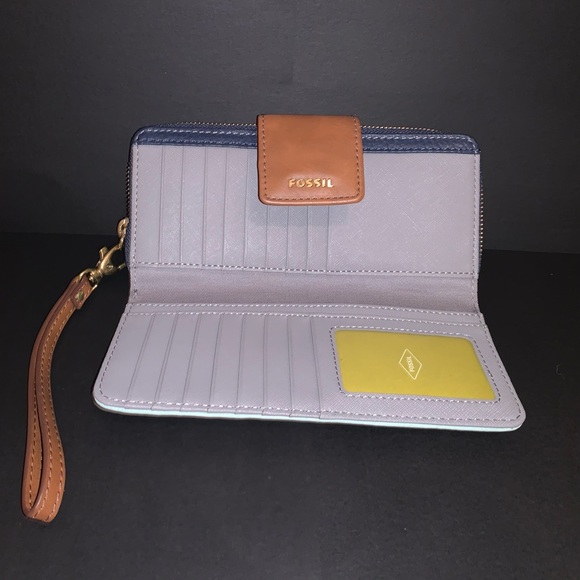 Fossil | Bags | Fossil Madison Zip Clutch Wallet | Poshmark